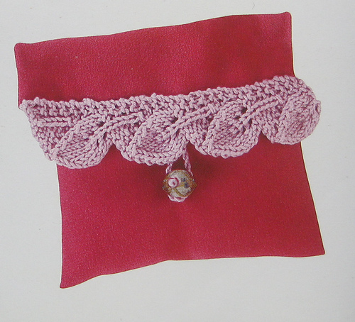 Ravelry: Leaf Edged Sachet pattern by Claire Crompton