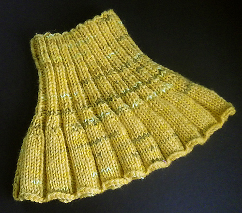 Ravelry: Funnel Cowl pattern by Claire Russell