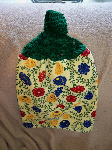 Ravelry: Shell Towel Topper pattern by Sandi Marshall