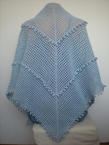 Ravelry: Simple Blue shawl pattern by emmhouse