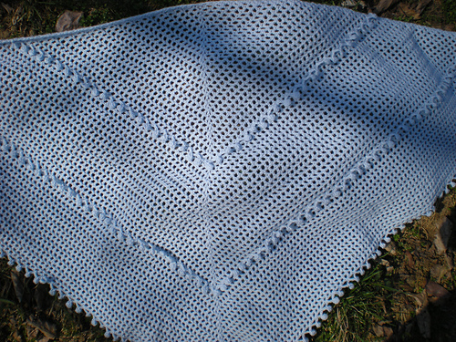 Ravelry: Simple Blue shawl pattern by emmhouse