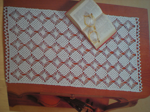 Ravelry: White tablecloth pattern by emmhouse