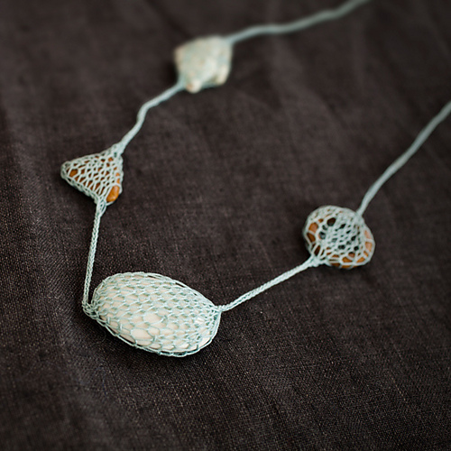 Ravelry: knitted necklace pattern by Julie Weisenberger