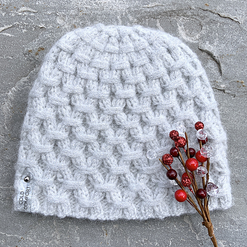 Ravelry: The Amy Hat pattern by cold comfort knits