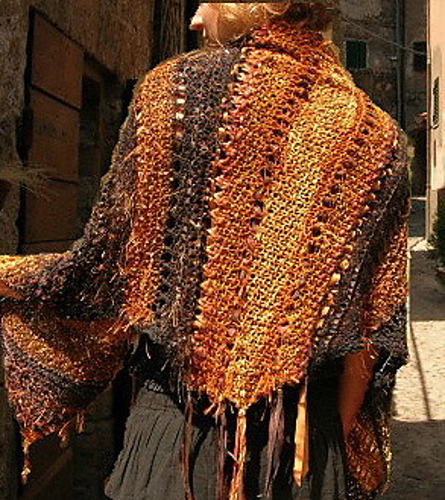 Ravelry: Amber & Onyx Wrap pattern by Jane Thornley