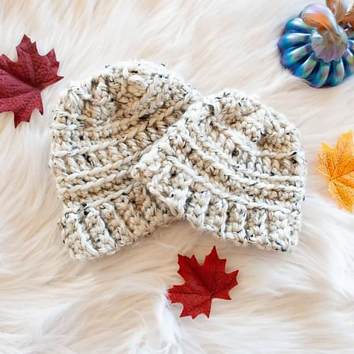 Ravelry: Vale Hat pattern by Suzanne Carlson