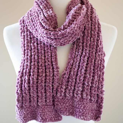 Ravelry: Velvet Scarf pattern by Suzanne Carlson