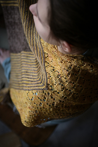 Ravelry: SEPIA SHAWL pattern by Comfort Zone Knits