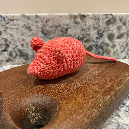 Ravelry: Munchkin Mouse pattern by Concrete Gems