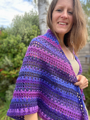 Ravelry: Granny Mesh Shawl pattern by Concrete Gems