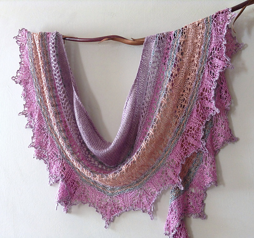 Ravelry: Changeling pattern by Boo Knits