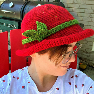 Ravelry: Strawberry Hat pattern by Mackenzie Spence