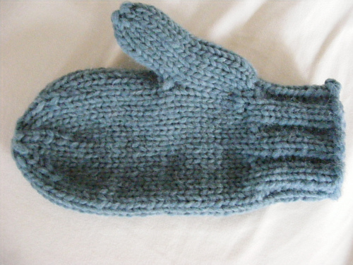Ravelry: Family Roving Mittens pattern by Briggs & Little