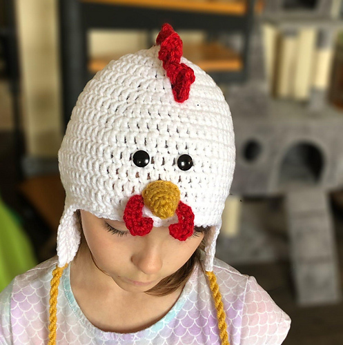 Ravelry: Chicken Hen Hat pattern by Corinna Varilek