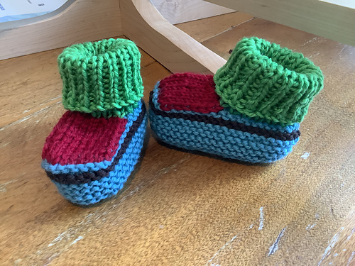 Ravelry: Newborn Booties pattern by Priscillia Uloho