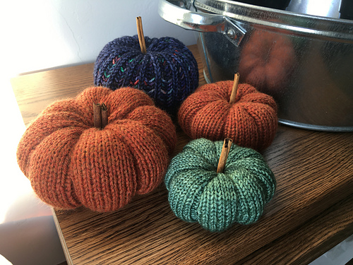 Ravelry: Pepo Pumpkin Patch pattern by Sandra Magalhães