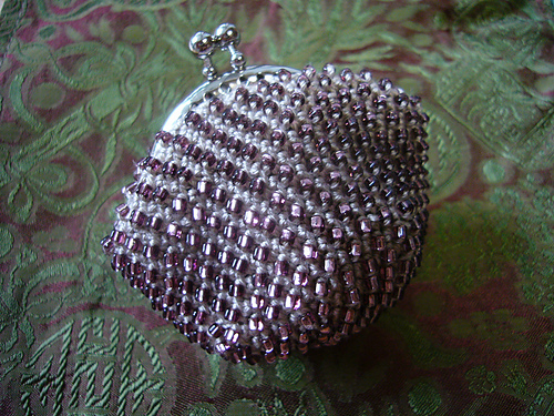 Ravelry: #01 Beaded Crochet Mini Purse pattern by Naoko Shimoda (下田 直子)
