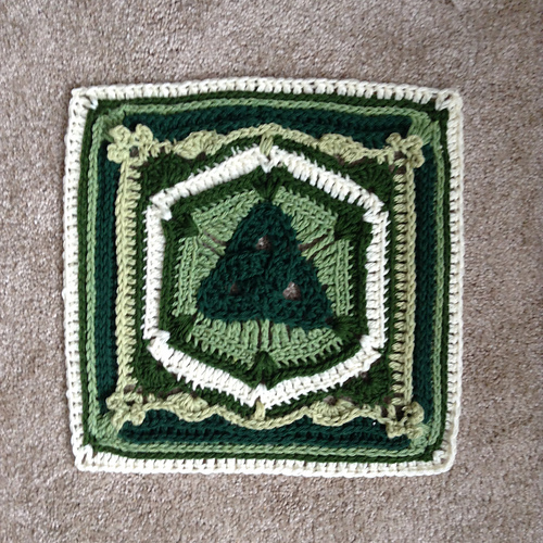 Ravelry: Triquetra Celtic Knot Afghan Block pattern by Joyce D. Lewis