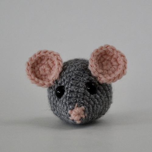 Ravelry: The Mouse pattern by Ivy Smith