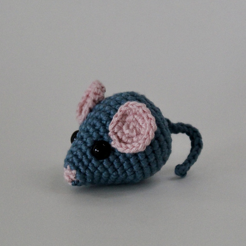 Ravelry: The Mouse pattern by Ivy Smith