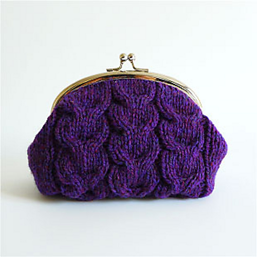 Ravelry: Macaroon Knitted Purse pattern by Kyoko Nakayoshi