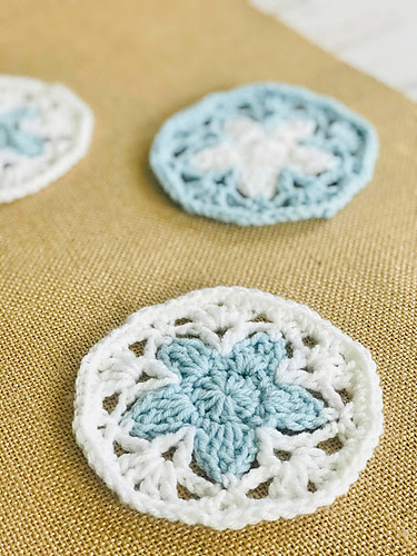 Ravelry: Forget-Me-Not Coasters pattern by Rachel Counts