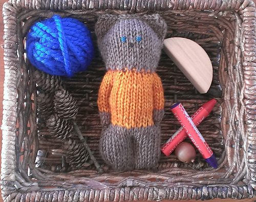 Ravelry: Charlie Bear pattern by Apropos of Knitting