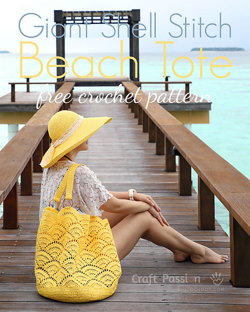Ravelry: Giant Shell Stitch Beach Tote pattern by Joanne Loh