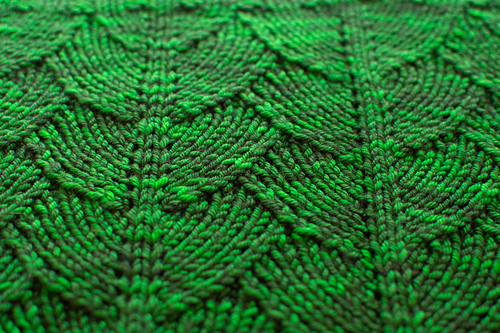 Ravelry: Dragon Skin Cowl pattern by Craftslayer