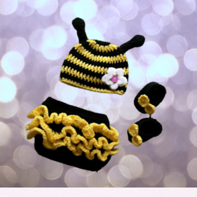 Ravelry: baby bee hat, bumble bee, #46 pattern by DWC