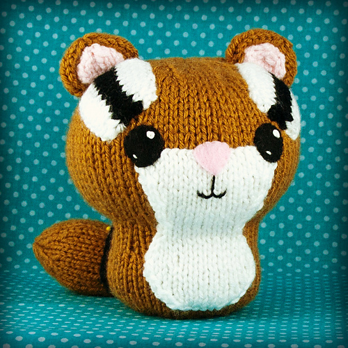 Ravelry: Large Knit Chipmunk pattern by Lisa Eberhart