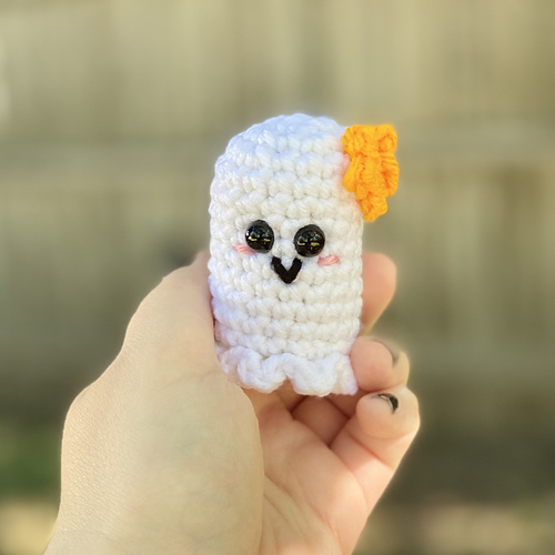 Ravelry: Amigurumi Wee Little Ghostie pattern by Crafty Kitty Crochet