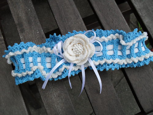 Ravelry: Heirloom Wedding Garter pattern by Carey Werlein