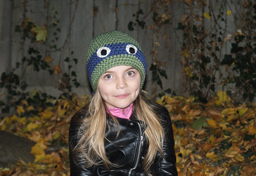 Ravelry: Ninja Turtle Hat and Neck Warmer pattern by Jennifer Lynas