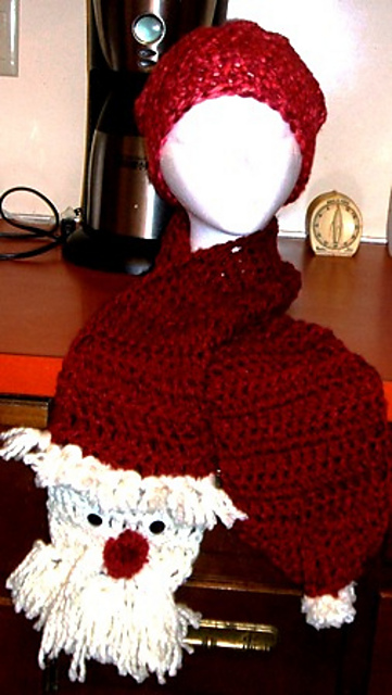 Ravelry: Santa Scarf pattern by One Crazystitcher