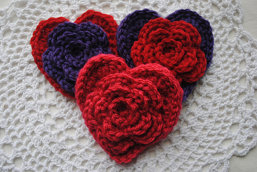 Ravelry: Layered Daisy in a Heart pattern by Lorene Haythorn Eppolite ...