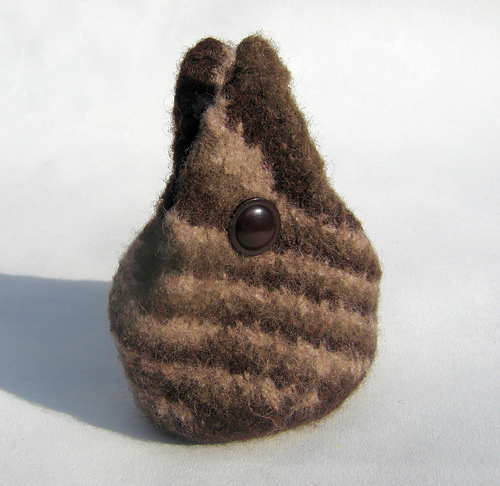 Ravelry: Diagonal Stripe Teardrop pouch pattern by Claire Fairall Designs