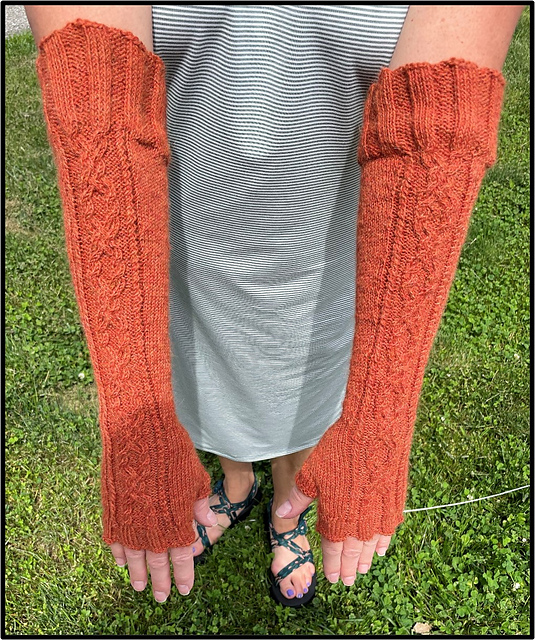 Ravelry: Celtic Cable Fingerless Gloves pattern by Gabrielle Fernandez