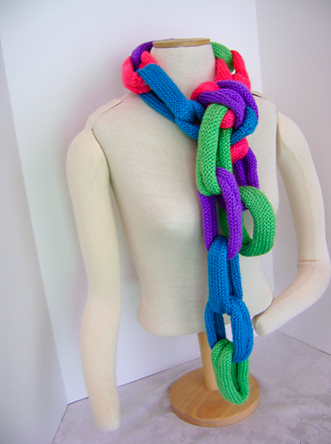 Ravelry: Chain Link Scarf pattern by Sheila Zachariae