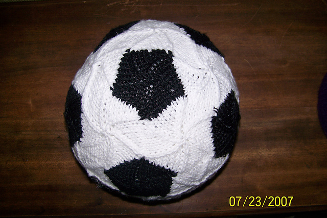 Ravelry: Soccer Ball pattern by Evester