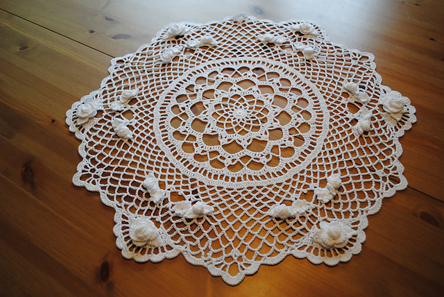 Ravelry: White Rose Doily pattern by Jo Ann Maxwell