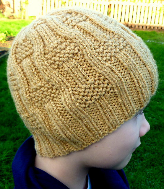 Ravelry: I Make My Own Waves Hat pattern by Crochet- atelier