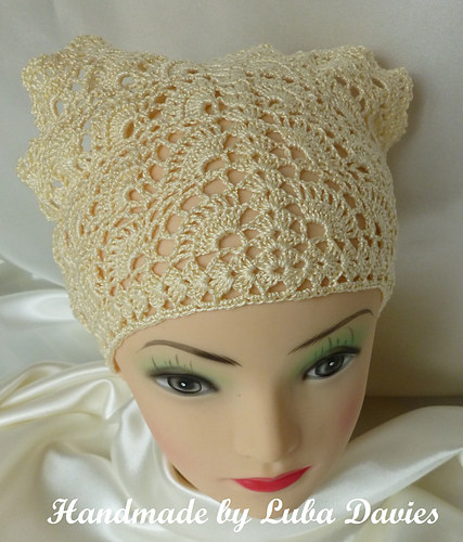 Ravelry: Baby kerchief pattern by Luba Davies