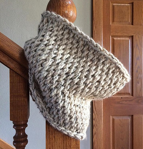 Ravelry: Full Stitch Cowl pattern by Amy Minard