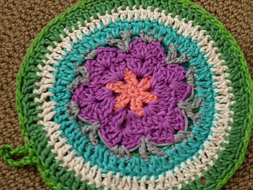 Ravelry: Disc-Disc pattern by Sara Delaney