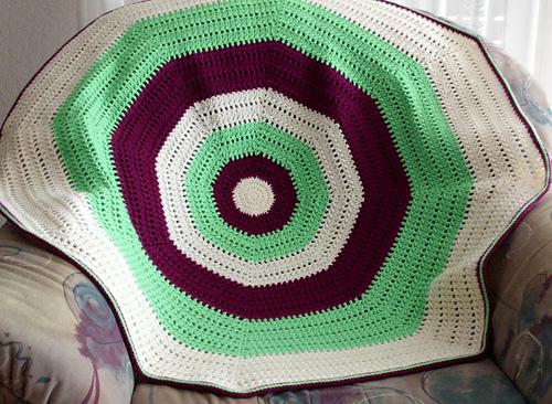Ravelry: Funky Octagon Throw pattern by Mareike Meyer