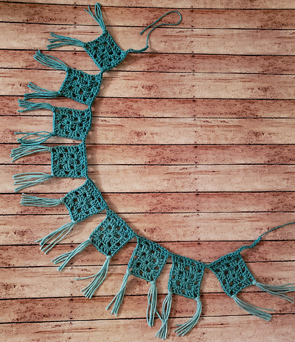 Ravelry: Granny Square Bunting pattern by Salena Baca