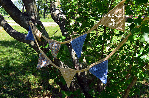Ravelry: Triangle Flag Banner pattern by Stephenie Hickok