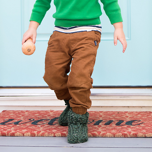 Ravelry: Super Easy Kid's Slippers pattern by Gina Michele
