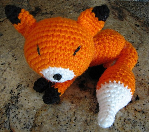 Ravelry: Sleepy Fox Amigurumi pattern by Amanda Maciel